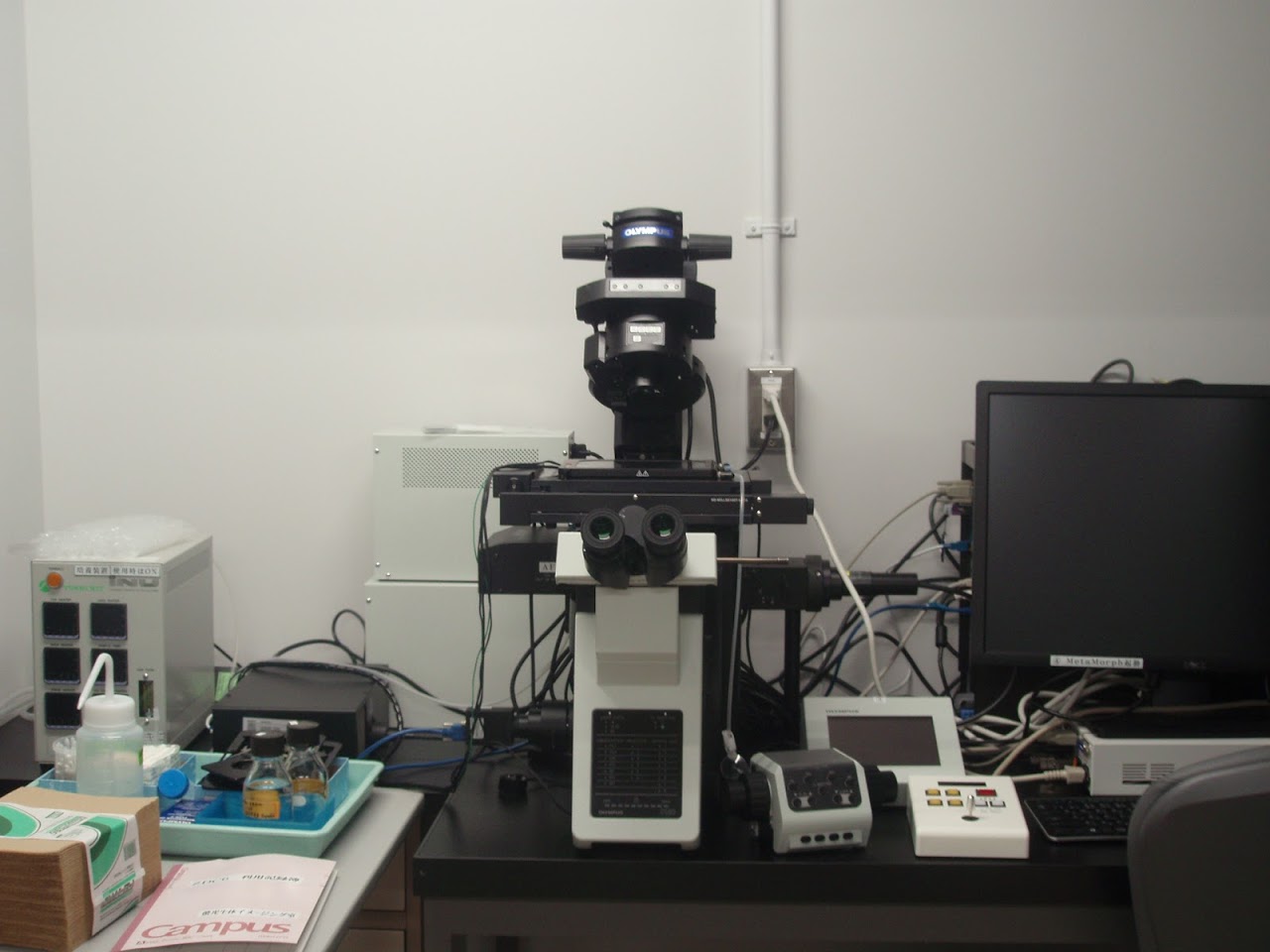 倒立型蛍光顕微鏡Olympus IX83 | 京都大学 大学院生命科学研究科 生命動態共用研究施設